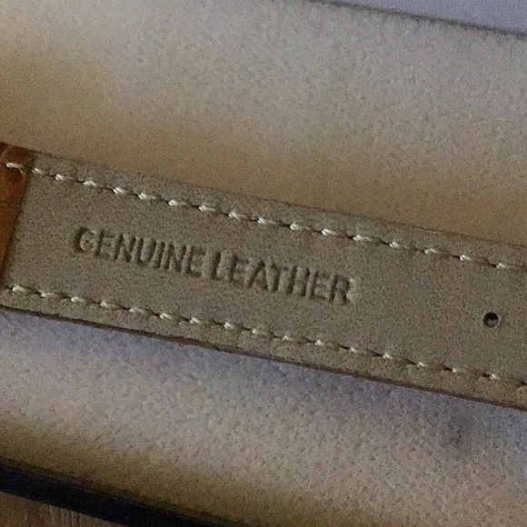 VicencE | Accessories | Vicence 4k 585 Made In Italy Gorgeous Lady ...